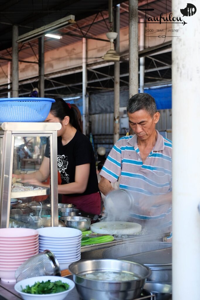 Famous Ah Keong Chicken Koay Teow Soup since 1964 @ Anson Market ...