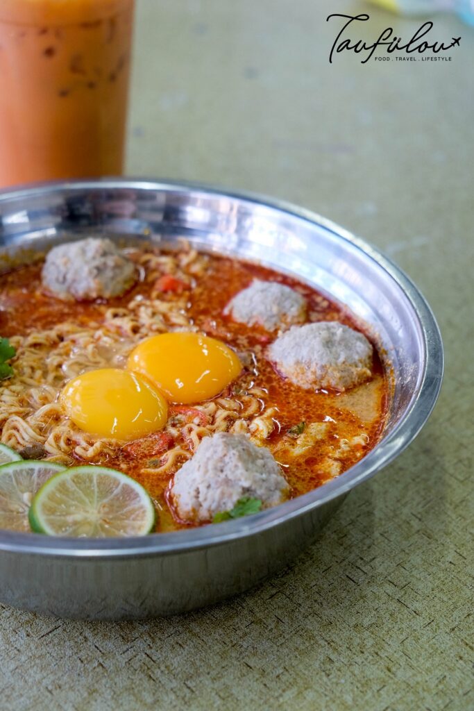 Famous Mama Mee 夜宵食堂 @ Kepong Baru - I Come, I See, I Hunt and I Chiak